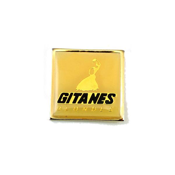 背景の１マスは５mmです。当店のピンバッジ はヴィンテージのレアな限定ピンバッジ です。それぞれのピンズの裏側の針には、新品の留め具をセットしてお送りします。新品の留め具代はピンズの商品代に含まれております。