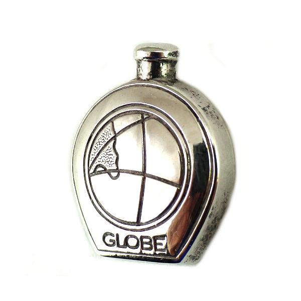 背景の１マスは５mmです。当店のピンバッジ はヴィンテージのレアな限定ピンバッジ です。それぞれのピンズの裏側の針には、新品の留め具をセットしてお送りします。新品の留め具代はピンズの商品代に含まれております。