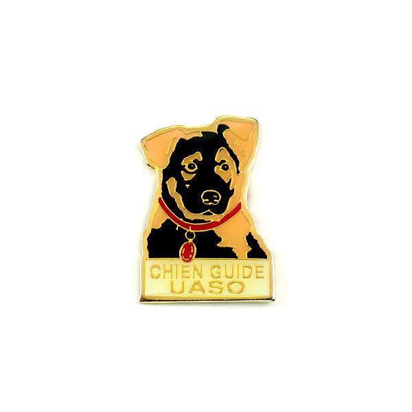 背景の１マスは５mmです。当店のピンバッジ はヴィンテージのレアな限定ピンバッジ です。それぞれのピンズの裏側の針には、新品の留め具をセットしてお送りします。新品の留め具代はピンズの商品代に含まれております。