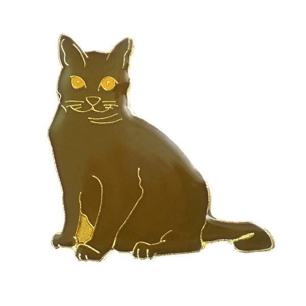 背景の１マスは５mmです。当店のブローチはヴィンテージのレアな限定ブローチです。