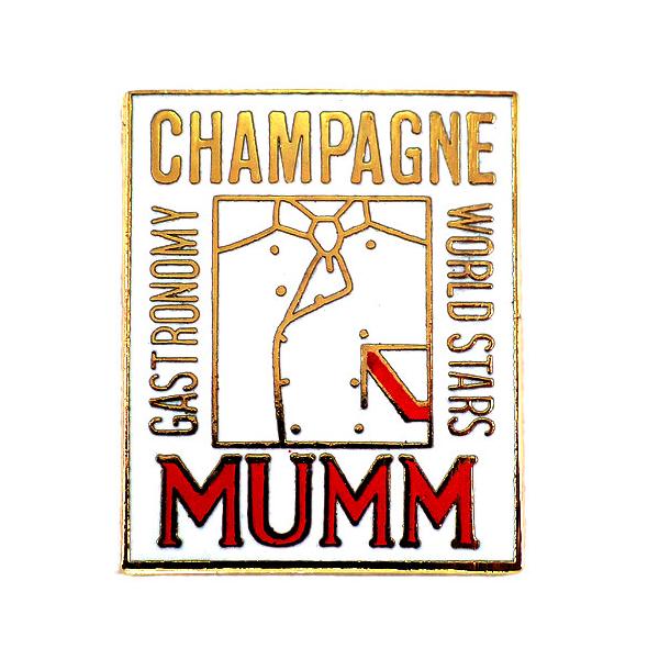 背景の１マスは５mmです。当店のピンバッジ はヴィンテージのレアな限定ピンバッジ です。それぞれのピンズの裏側の針には、新品の留め具をセットしてお送りします。新品の留め具代はピンズの商品代に含まれております。