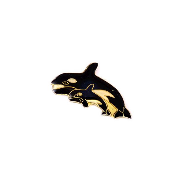 背景の１マスは５mmです。当店のピンバッジ はヴィンテージのレアな限定ピンバッジ です。それぞれのピンズの裏側の針には、新品の留め具をセットしてお送りします。新品の留め具代はピンズの商品代に含まれております。