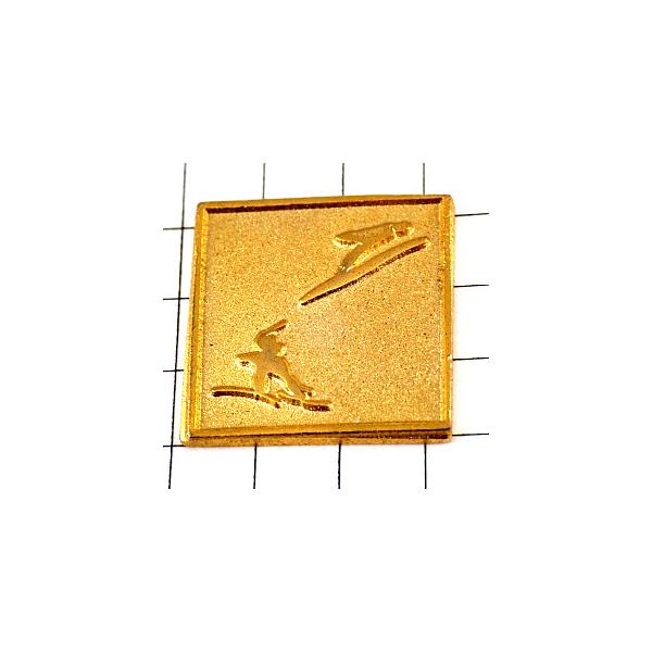 背景の１マスは５mmです。当店のピンバッジ はヴィンテージのレアな限定ピンバッジ です。それぞれのピンズの裏側の針には、新品の留め具をセットしてお送りします。新品の留め具代はピンズの商品代に含まれております。「&amp;#169;COJO ...