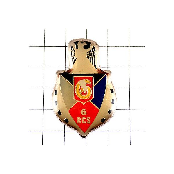 背景の１マスは５mmです。当店のピンバッジ はヴィンテージのレアな限定ピンバッジ です。それぞれのピンズの裏側の針には、新品の留め具をセットしてお送りします。新品の留め具代はピンズの商品代に含まれております。