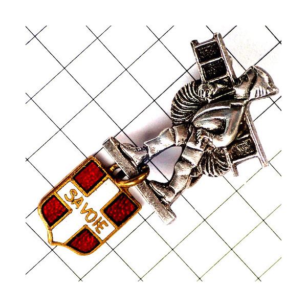 背景の１マスは５mmです。当店のブローチはヴィンテージのレアな限定ブローチです。