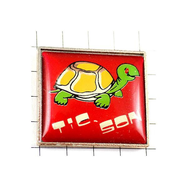 背景の１マスは５mmです。当店のピンバッジ はヴィンテージのレアな限定ピンバッジ です。それぞれのピンズの裏側の針には、新品の留め具をセットしてお送りします。新品の留め具代はピンズの商品代に含まれております。