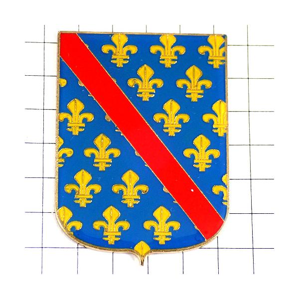 背景の１マスは５mmです。当店のピンバッジ はヴィンテージのレアな限定ピンバッジ です。それぞれのピンズの裏側の針には、新品の留め具をセットしてお送りします。新品の留め具代はピンズの商品代に含まれております。