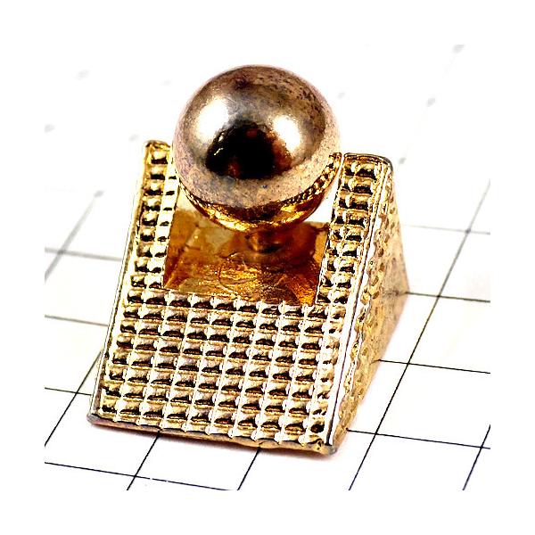 背景の１マスは５mmです。当店のピンバッジ はヴィンテージのレアな限定ピンバッジ です。それぞれのピンズの裏側の針には、新品の留め具をセットしてお送りします。新品の留め具代はピンズの商品代に含まれております。