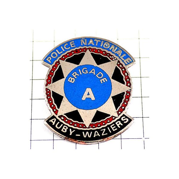 背景の１マスは５mmです。当店のピンバッジ はヴィンテージのレアな限定ピンバッジ です。それぞれのピンズの裏側の針には、新品の留め具をセットしてお送りします。新品の留め具代はピンズの商品代に含まれております。