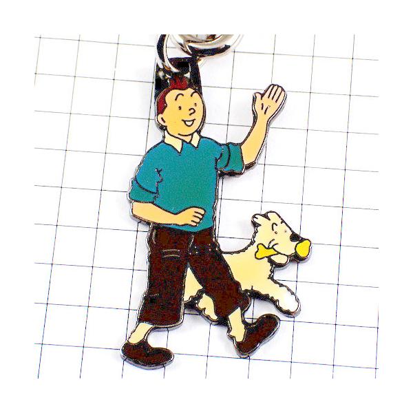 背景の１マスは５mmです。当店のキーホルダー はヴィンテージのレアな限定キーホルダー です。「&amp;#169;HERGE ATLAS 」と裏にかかれています。