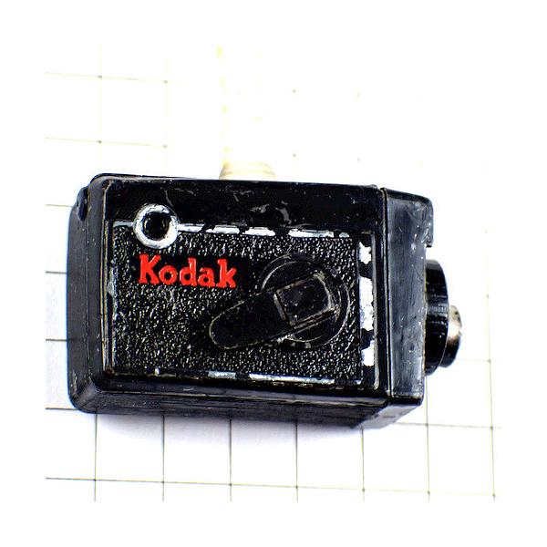 背景の１マスは５mmです。当店のキーホルダー はヴィンテージのレアな限定キーホルダー です。