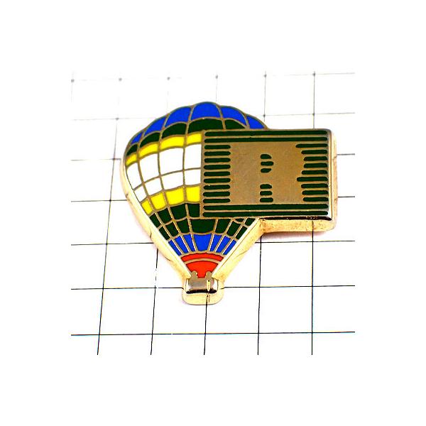 背景の１マスは５mmです。当店のピンバッジ はヴィンテージのレアな限定ピンバッジ です。それぞれのピンズの裏側の針には、新品の留め具をセットしてお送りします。新品の留め具代はピンズの商品代に含まれております。