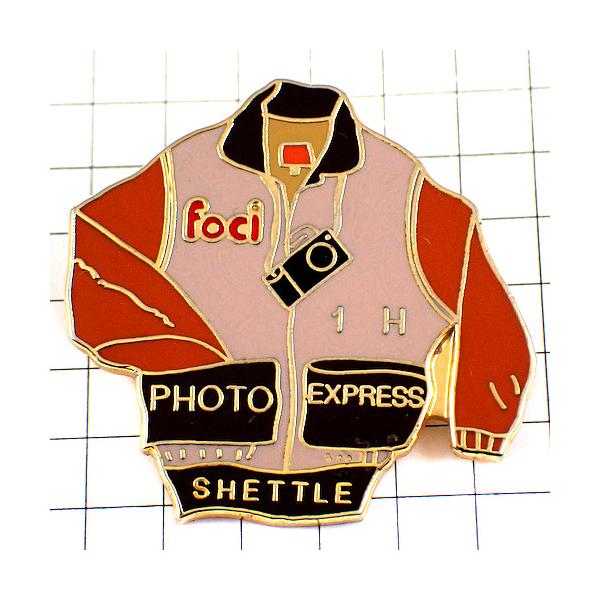 背景の１マスは５mmです。当店のピンバッジ はヴィンテージのレアな限定ピンバッジ です。それぞれのピンズの裏側の針には、新品の留め具をセットしてお送りします。新品の留め具代はピンズの商品代に含まれております。