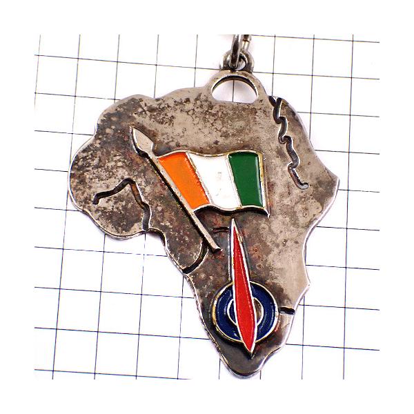 背景の１マスは５mmです。当店のキーホルダー はヴィンテージのレアな限定キーホルダー です。