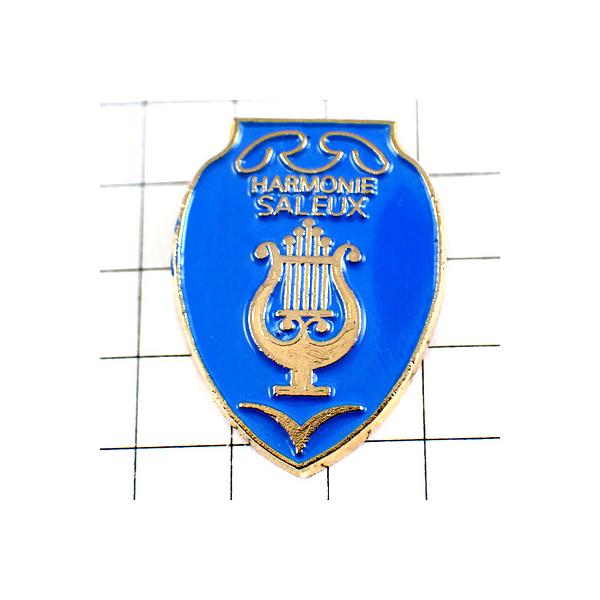 背景の１マスは５mmです。当店のピンバッジ はヴィンテージのレアな限定ピンバッジ です。それぞれのピンズの裏側の針には、新品の留め具をセットしてお送りします。新品の留め具代はピンズの商品代に含まれております。