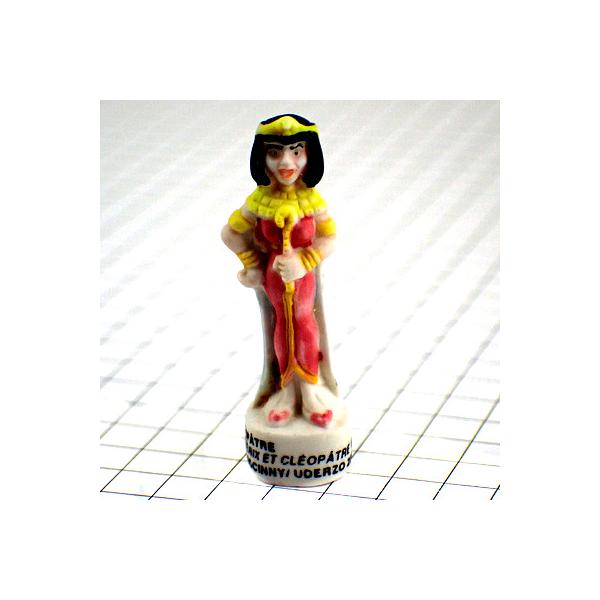 背景の１マスは５mmです。当店のフェブはヴィンテージのレアな限定フェーブです。