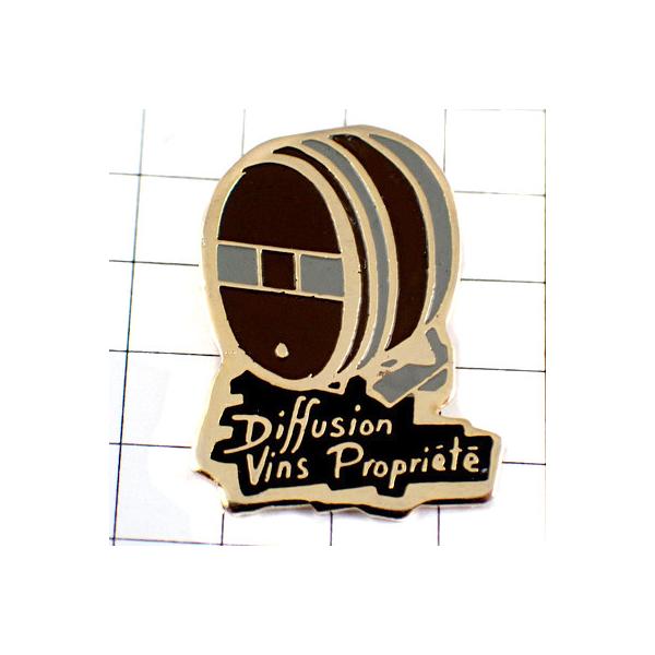 背景の１マスは５mmです。当店のピンバッジ はヴィンテージのレアな限定ピンバッジ です。それぞれのピンズの裏側の針には、新品の留め具をセットしてお送りします。新品の留め具代はピンズの商品代に含まれております。