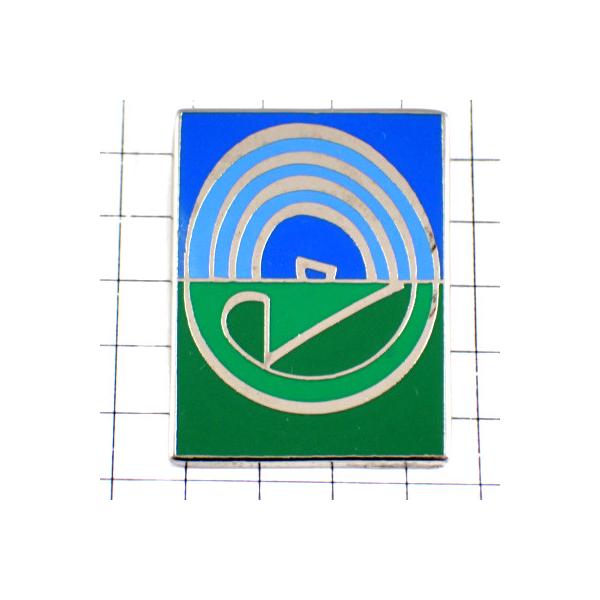 背景の１マスは５mmです。当店のピンバッジ はヴィンテージのレアな限定ピンバッジ です。それぞれのピンズの裏側の針には、新品の留め具をセットしてお送りします。新品の留め具代はピンズの商品代に含まれております。