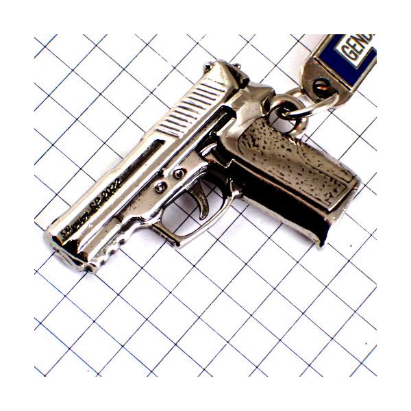 背景の１マスは５mmです。当店のキーホルダー はヴィンテージのレアな限定キーホルダー です。