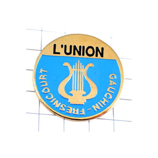 背景の１マスは５mmです。当店のピンバッジ はヴィンテージのレアな限定ピンバッジ です。それぞれのピンズの裏側の針には、新品の留め具をセットしてお送りします。新品の留め具代はピンズの商品代に含まれております。