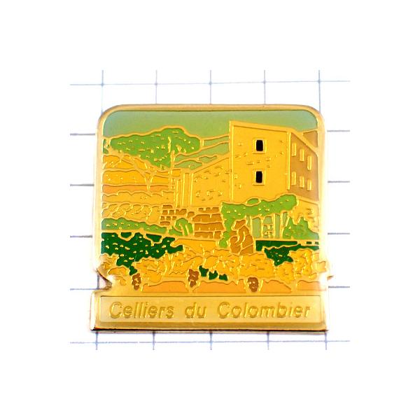 背景の１マスは５mmです。当店のピンバッジ はヴィンテージのレアな限定ピンバッジ です。それぞれのピンズの裏側の針には、新品の留め具をセットしてお送りします。新品の留め具代はピンズの商品代に含まれております。