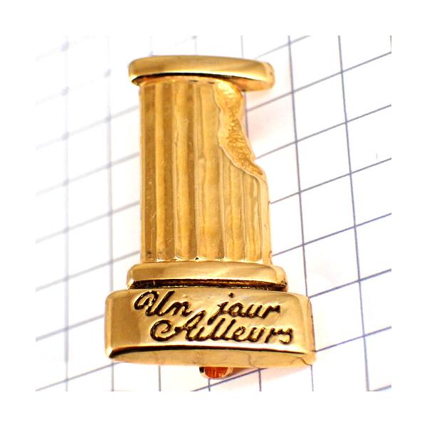 背景の１マスは５mmです。当店のブローチはヴィンテージのレアな限定ブローチです。