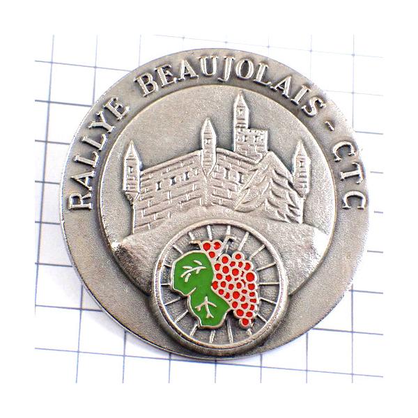 背景の１マスは５mmです。当店のブローチはヴィンテージのレアな限定ブローチです。