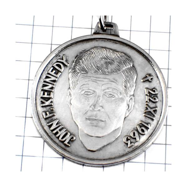 背景の１マスは５mmです。当店のキーホルダー はヴィンテージのレアな限定キーホルダー です。