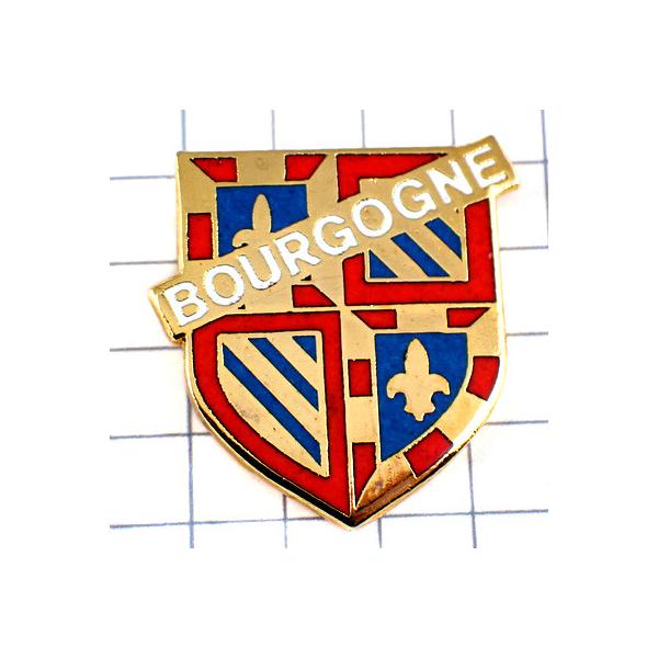 背景の１マスは５mmです。当店のピンバッジ はヴィンテージのレアな限定ピンバッジ です。それぞれのピンズの裏側の針には、新品の留め具をセットしてお送りします。新品の留め具代はピンズの商品代に含まれております。