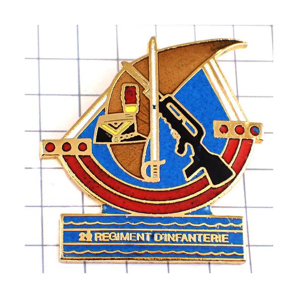 背景の１マスは５mmです。当店のピンバッジ はヴィンテージのレアな限定ピンバッジ です。それぞれのピンズの裏側の針には、新品の留め具をセットしてお送りします。新品の留め具代はピンズの商品代に含まれております。