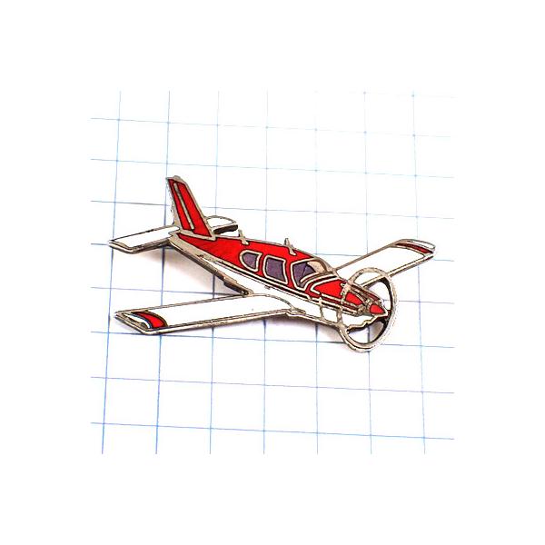 背景の１マスは５mmです。当店のピンバッジ はヴィンテージのレアな限定ピンバッジ です。それぞれのピンズの裏側の針には、新品の留め具をセットしてお送りします。新品の留め具代はピンズの商品代に含まれております。