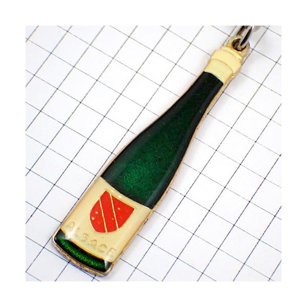 背景の１マスは５mmです。当店のキーホルダー はヴィンテージのレアな限定キーホルダー です。