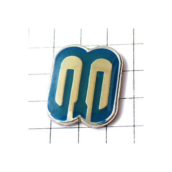 背景の１マスは５mmです。当店のピンバッジ はヴィンテージのレアな限定ピンバッジ です。それぞれのピンズの裏側の針には、新品の留め具をセットしてお送りします。新品の留め具代はピンズの商品代に含まれております。