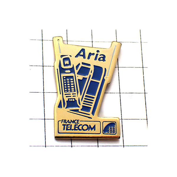 背景の１マスは５mmです。当店のピンバッジ はヴィンテージのレアな限定ピンバッジ です。それぞれのピンズの裏側の針には、新品の留め具をセットしてお送りします。新品の留め具代はピンズの商品代に含まれております。