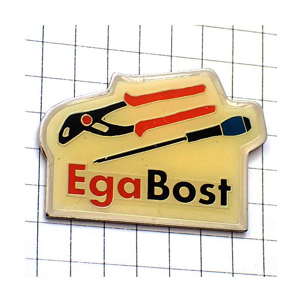 背景の１マスは５mmです。当店のピンバッジ はヴィンテージのレアな限定ピンバッジ です。それぞれのピンズの裏側の針には、新品の留め具をセットしてお送りします。新品の留め具代はピンズの商品代に含まれております。