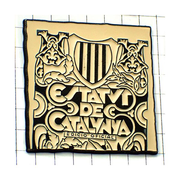 背景の１マスは５mmです。当店のピンバッジ はヴィンテージのレアな限定ピンバッジ です。それぞれのピンズの裏側の針には、新品の留め具をセットしてお送りします。新品の留め具代はピンズの商品代に含まれております。