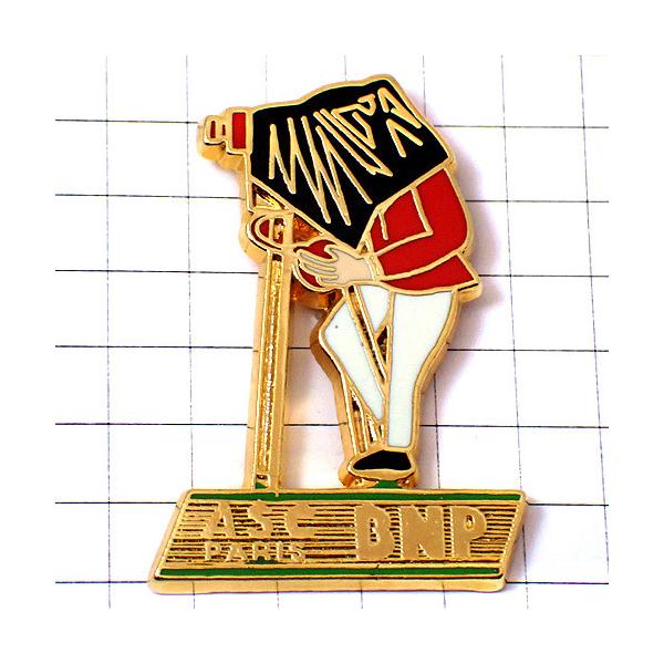 背景の１マスは５mmです。当店のピンバッジ はヴィンテージのレアな限定ピンバッジ です。それぞれのピンズの裏側の針には、新品の留め具をセットしてお送りします。新品の留め具代はピンズの商品代に含まれております。