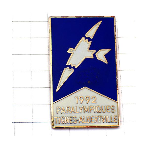 背景の１マスは５mmです。当店のピンバッジ はヴィンテージのレアな限定ピンバッジ です。それぞれのピンズの裏側の針には、新品の留め具をセットしてお送りします。新品の留め具代はピンズの商品代に含まれております。