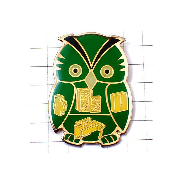 背景の１マスは５mmです。当店のピンバッジ はヴィンテージのレアな限定ピンバッジ です。それぞれのピンズの裏側の針には、新品の留め具をセットしてお送りします。新品の留め具代はピンズの商品代に含まれております。