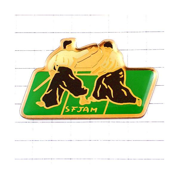 背景の１マスは５mmです。当店のピンバッジ はヴィンテージのレアな限定ピンバッジ です。それぞれのピンズの裏側の針には、新品の留め具をセットしてお送りします。新品の留め具代はピンズの商品代に含まれております。