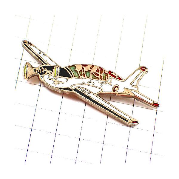 背景の１マスは５mmです。当店のピンバッジ はヴィンテージのレアな限定ピンバッジ です。それぞれのピンズの裏側の針には、新品の留め具をセットしてお送りします。新品の留め具代はピンズの商品代に含まれております。