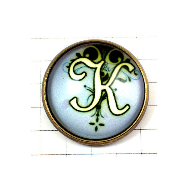 背景の１マスは５mmです。当店のピンバッジ はヴィンテージのレアな限定ピンバッジ です。それぞれのピンズの裏側の針には、新品の留め具をセットしてお送りします。新品の留め具代はピンズの商品代に含まれております。