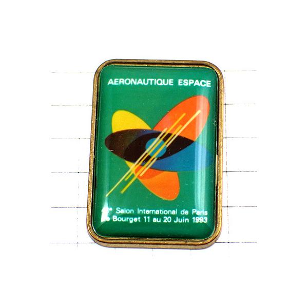 背景の１マスは５mmです。当店のピンバッジ はヴィンテージのレアな限定ピンバッジ です。それぞれのピンズの裏側の針には、新品の留め具をセットしてお送りします。新品の留め具代はピンズの商品代に含まれております。