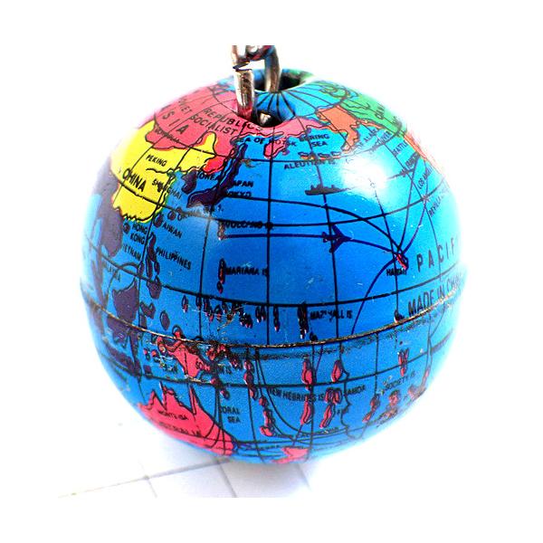 背景の１マスは５mmです。当店のキーホルダー はヴィンテージのレアな限定キーホルダー です。