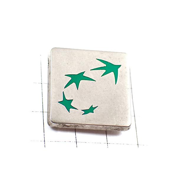 背景の１マスは５mmです。当店のピンバッジ はヴィンテージのレアな限定ピンバッジ です。それぞれのピンズの裏側の針には、新品の留め具をセットしてお送りします。新品の留め具代はピンズの商品代に含まれております。