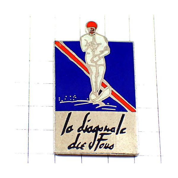 背景の１マスは５mmです。当店のピンバッジ はヴィンテージのレアな限定ピンバッジ です。それぞれのピンズの裏側の針には、新品の留め具をセットしてお送りします。新品の留め具代はピンズの商品代に含まれております。