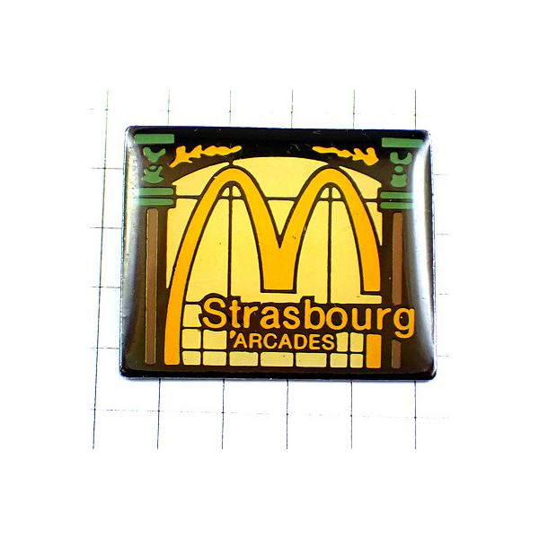 背景の１マスは５mmです。当店のピンバッジ はヴィンテージのレアな限定ピンバッジ です。それぞれのピンズの裏側の針には、新品の留め具をセットしてお送りします。新品の留め具代はピンズの商品代に含まれております。