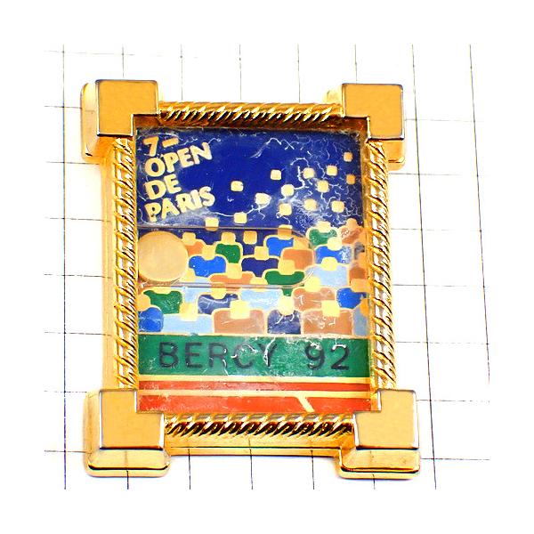 背景の１マスは５mmです。当店のピンバッジ はヴィンテージのレアな限定ピンバッジ です。それぞれのピンズの裏側の針には、新品の留め具をセットしてお送りします。新品の留め具代はピンズの商品代に含まれております。