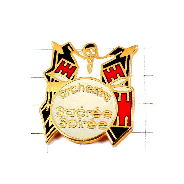 背景の１マスは５mmです。当店のピンバッジ はヴィンテージのレアな限定ピンバッジ です。それぞれのピンズの裏側の針には、新品の留め具をセットしてお送りします。新品の留め具代はピンズの商品代に含まれております。