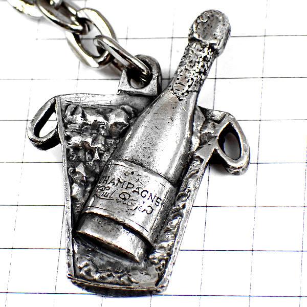 背景の１マスは５mmです。当店のキーホルダー はヴィンテージのレアな限定キーホルダー です。